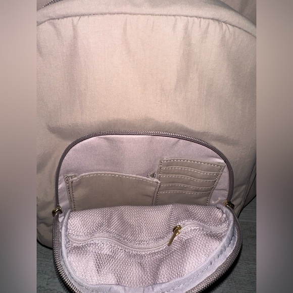 Isaac Mizrahi | Bags | Isaac Mizrahi Backpack | Poshmark